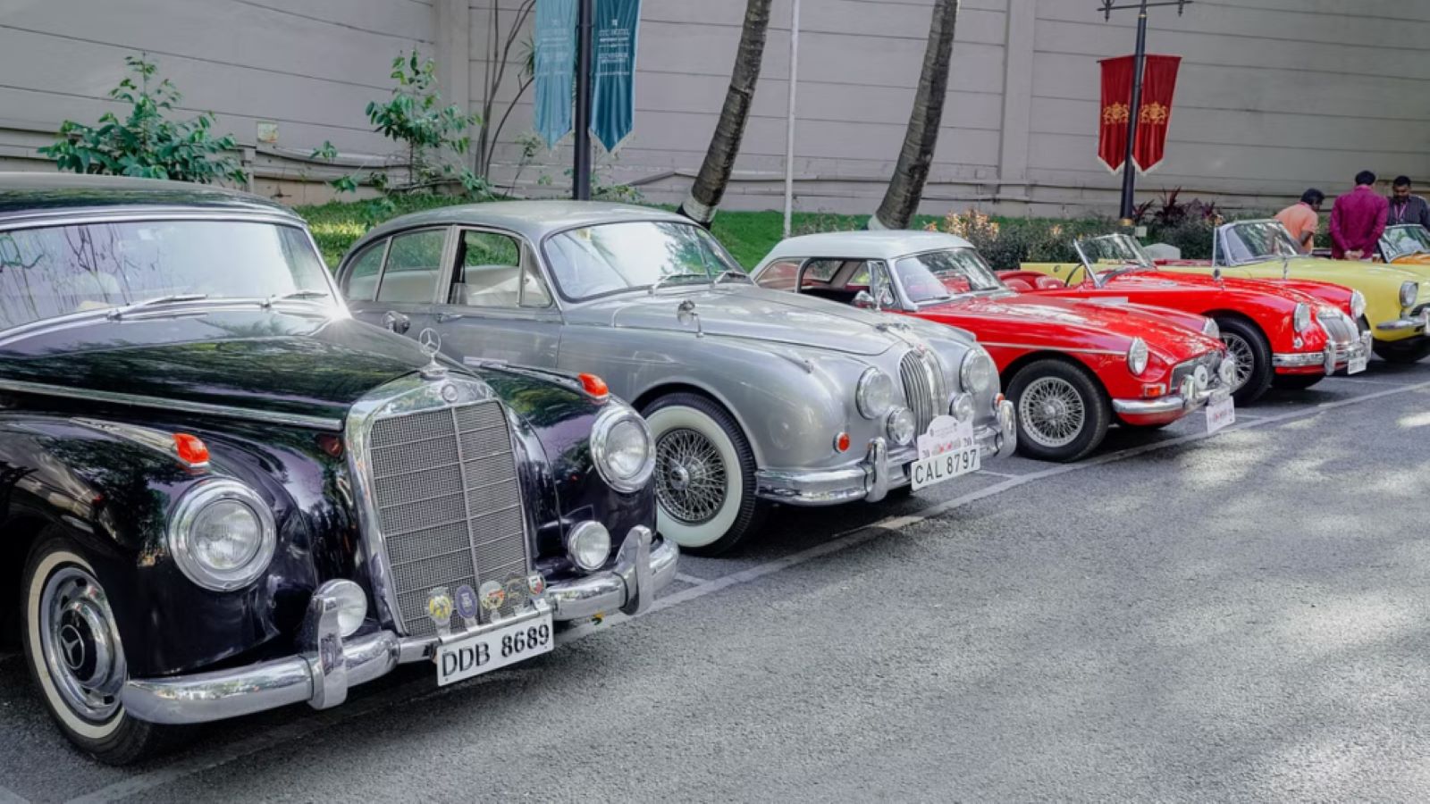 Bengaluru's Grand Historic Vehicles Drive Delights Enthusiasts and ...